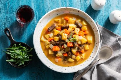 Provencal Stew with Carrots, Fingerlings, and Fresh Tarragon | Sunbasket
